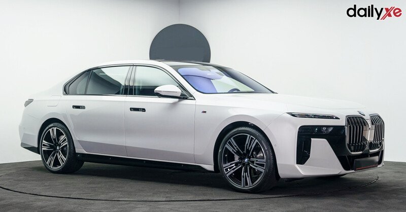 BMW 735i M Sport 2025: Giá lăn bánh + Ưu đãi (Tháng 9)