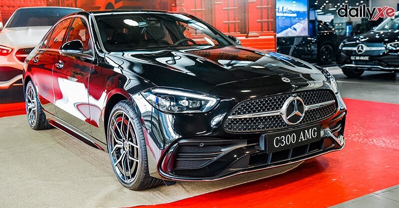 Mercedes C300 AMG First Edition 2025: Giá lăn bánh + Ưu đãi (Tháng 10)